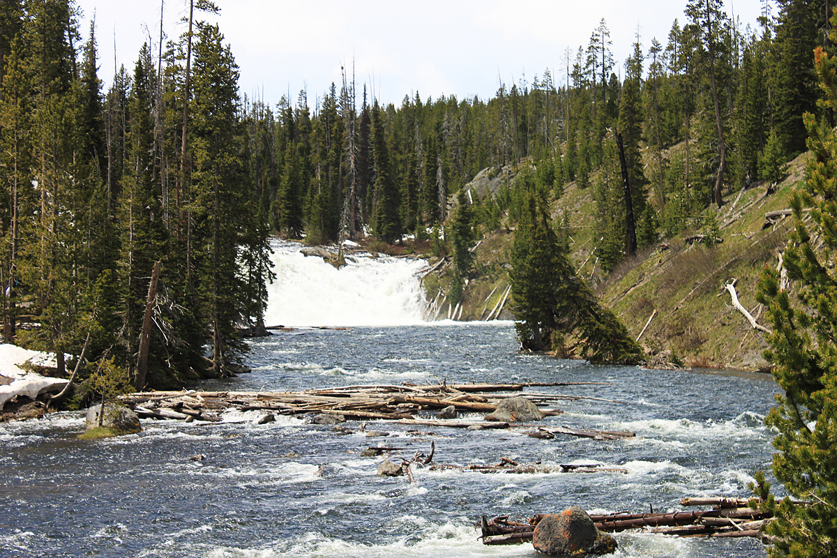 my travels, my thoughts, my photos: Lewis Lake and Lewis Falls ...
