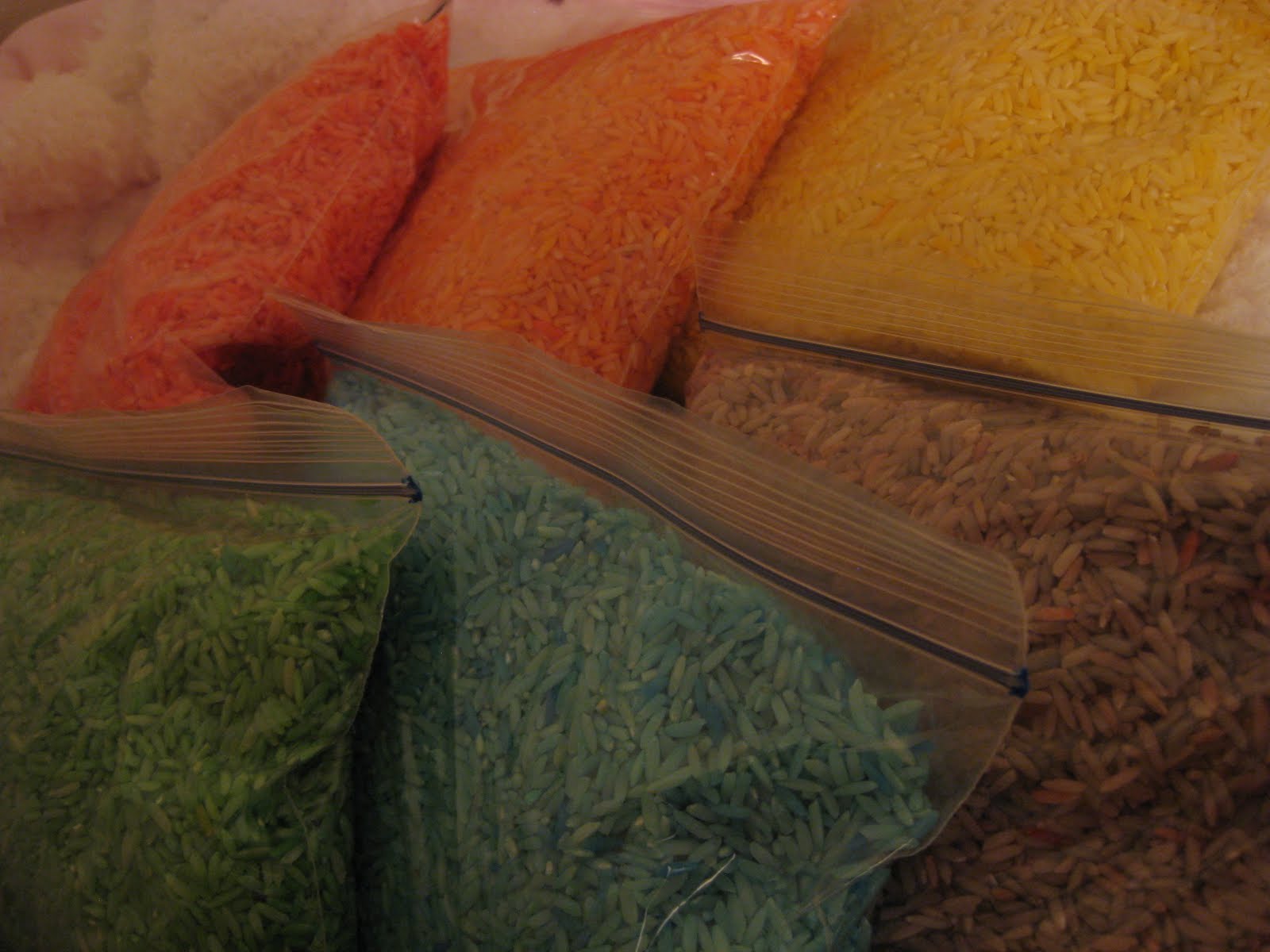 Lilliput Station: How To Make Colored Rice