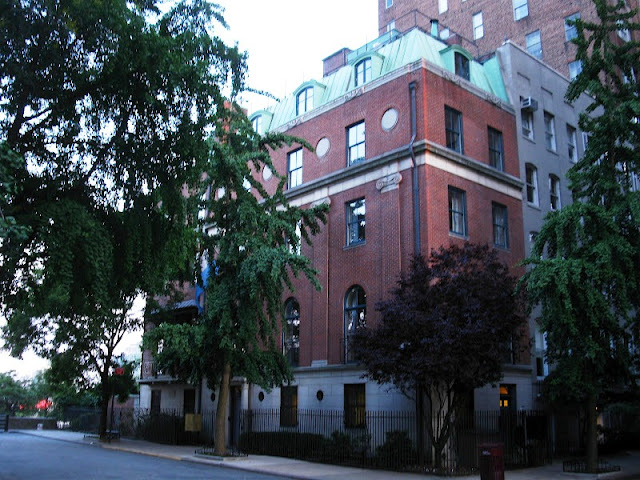 Daytonian in Manhattan: The James V. Forrestal House -- No. 17 Beekman ...