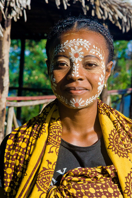 SAKALAVA PEOPLE: MADAGASCAR`S UNIQUE PEOPLE OF THE VALLEY AND THEIR ...
