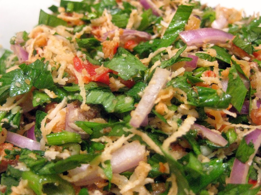 RESEPI NENNIE KHUZAIFAH: KERABU DAUN SELOM