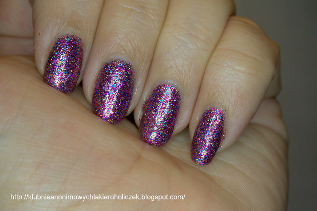 Klub Nieanonimowych Lakieroholiczek: Sally Hansen Xtreme Wear Rockstar Pink