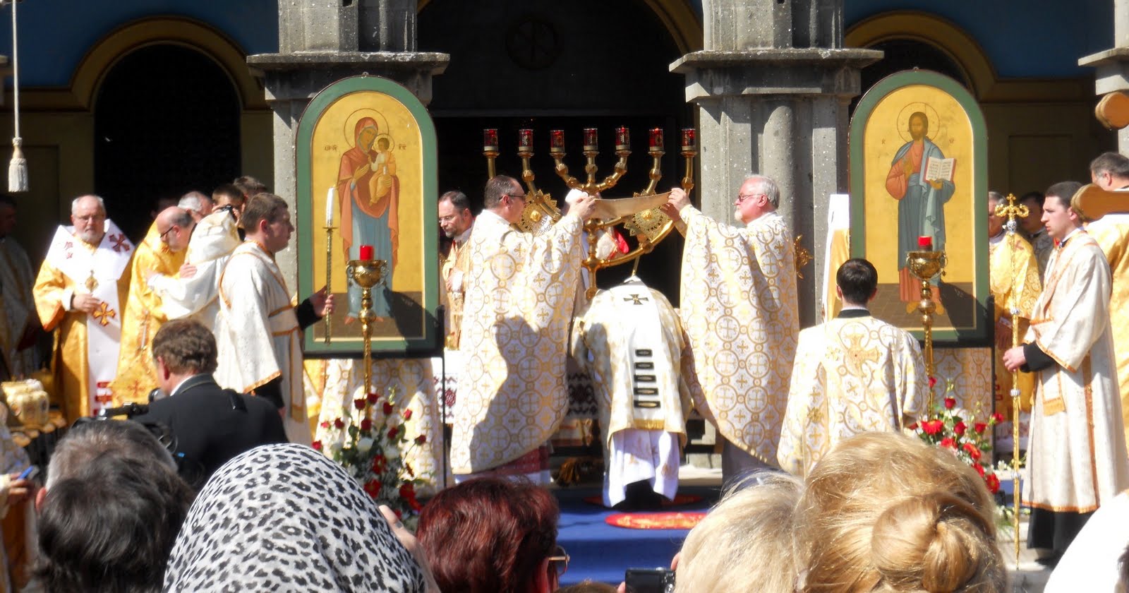 New Liturgical Movement: Divine Liturgy Celebrated in Rome by the New ...