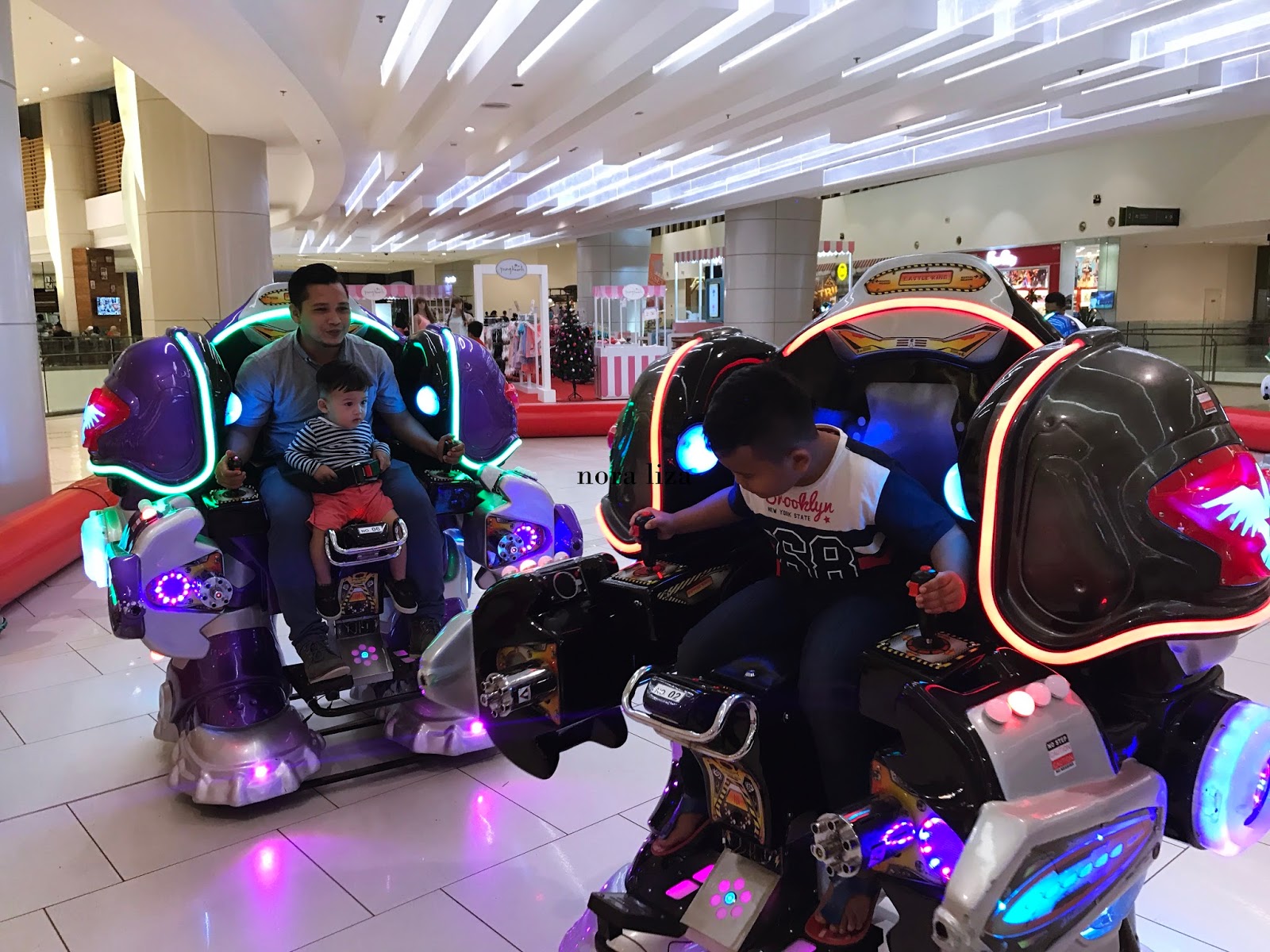 Robot Ride in IOI City Mall, Putrajaya - Nora.Liza