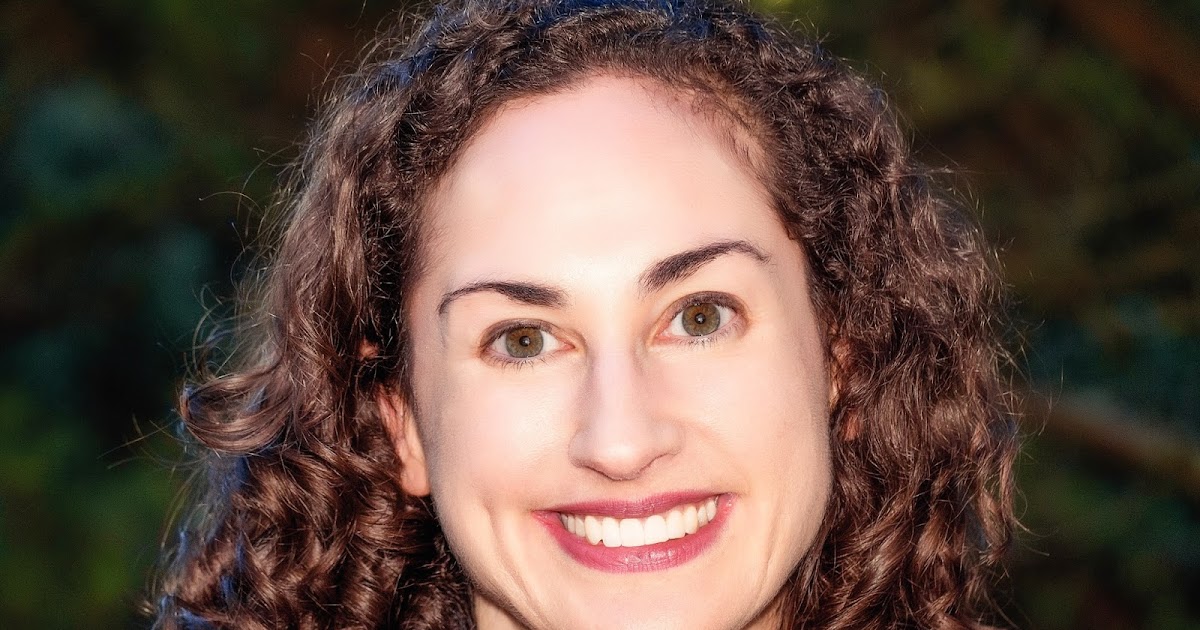 Chick Lit Central: Spending time outdoors with Holly Brown....plus a ...