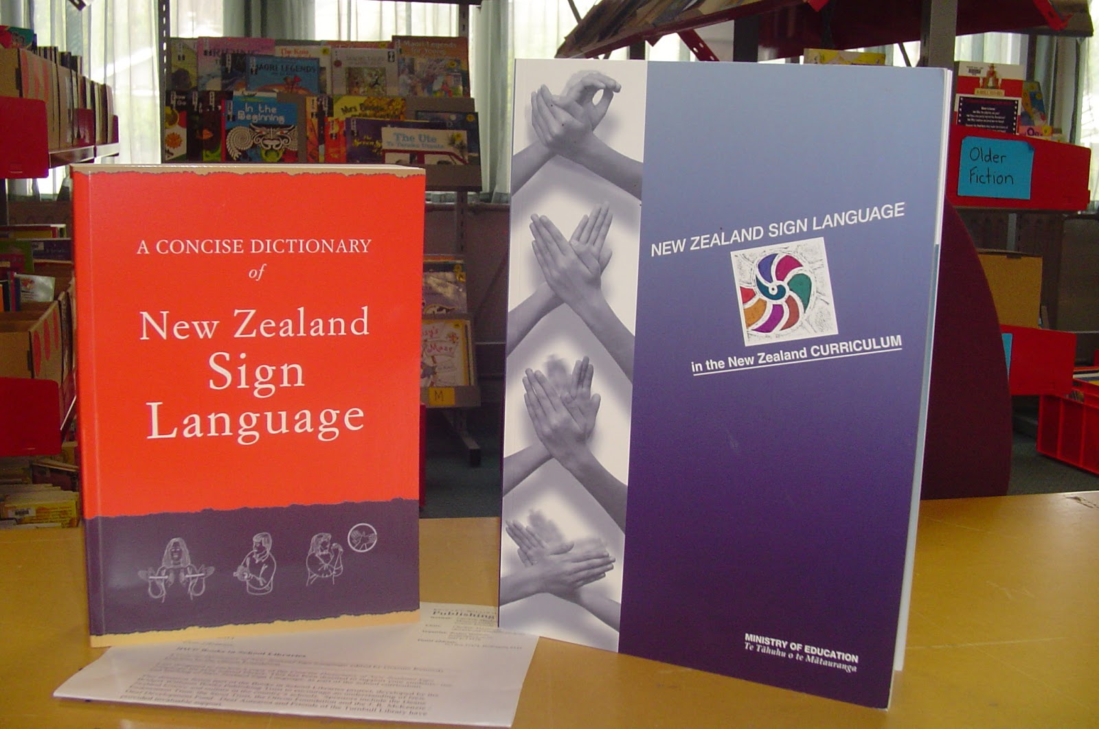 Beckenham Te Kura Library Blog : April 2013