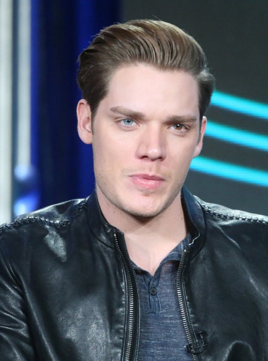 VJBrendan.com: Dominic Sherwood at the 2016 TCA Winter Press Tour