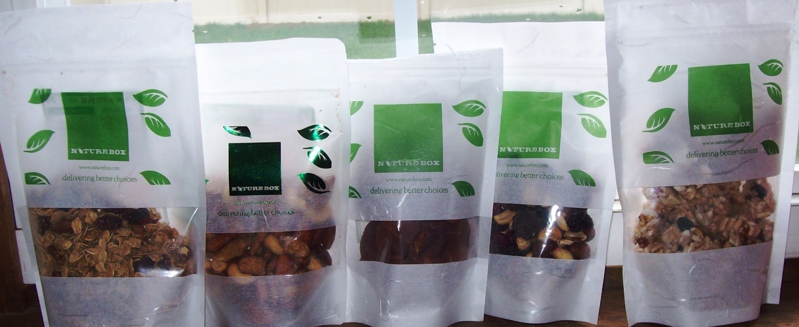 NatureBox Review and Giveaway | The Nutritionist Reviews