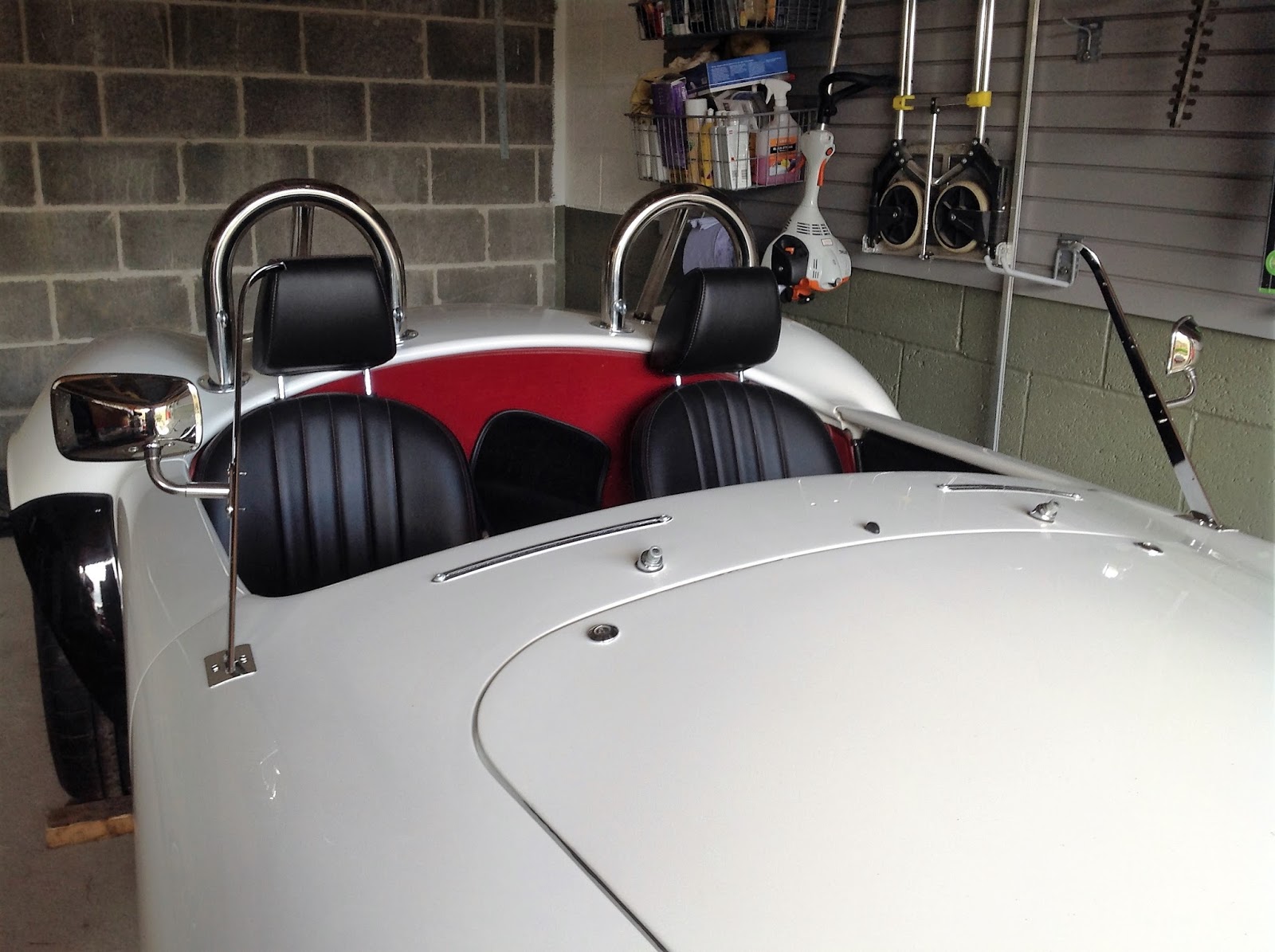 Building a Gardner Douglas 427 AC Cobra replica classic sports car ...