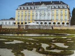 Ploaia de cuvinte: Valea Rinului - siragul de castele