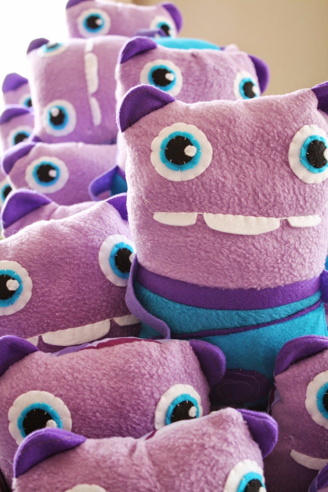 Mie's Art & Crafts: A Boov-a-licious Birthday!