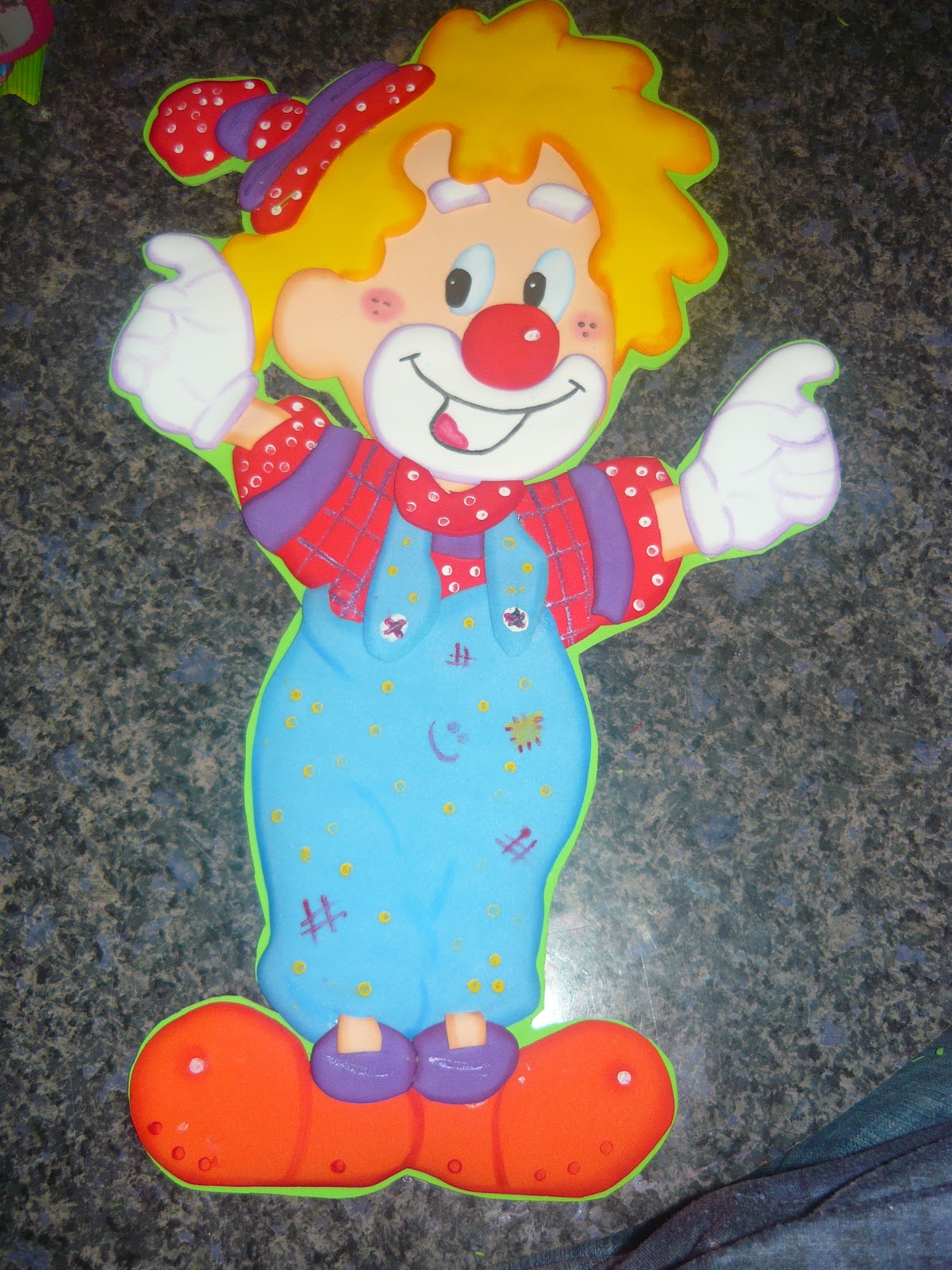 Manualidades En Foamy: Payaso en Foami | Payasos, Manualidades, Payasos ...