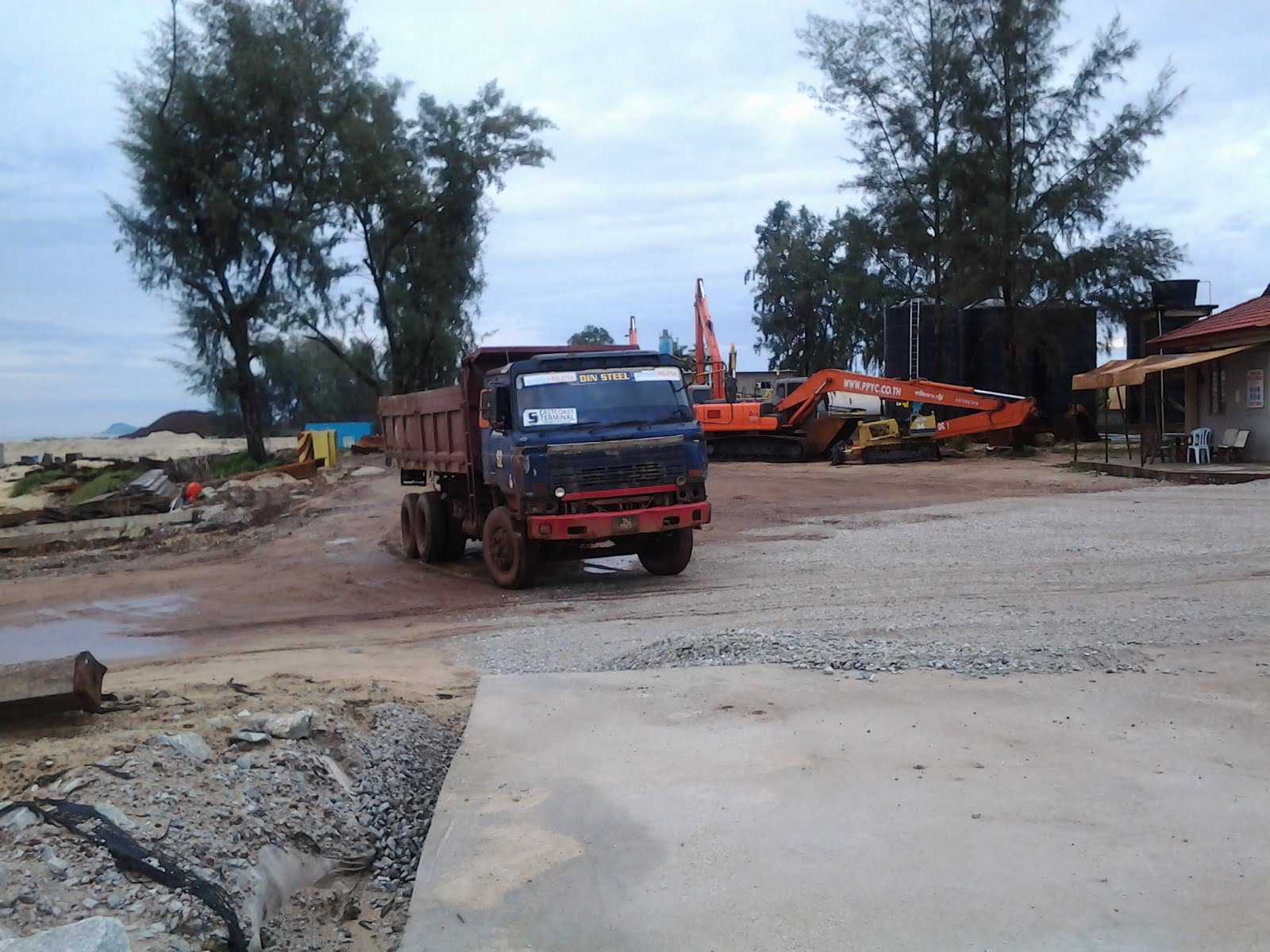 DIN STEEL PORT TOK BALI - PASIR PUTEH KELANTAN: PORT TOK BALI DALAM ...