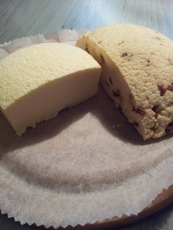 Monique tarkvara :): Peaaegu brõnza ehk kodune juust