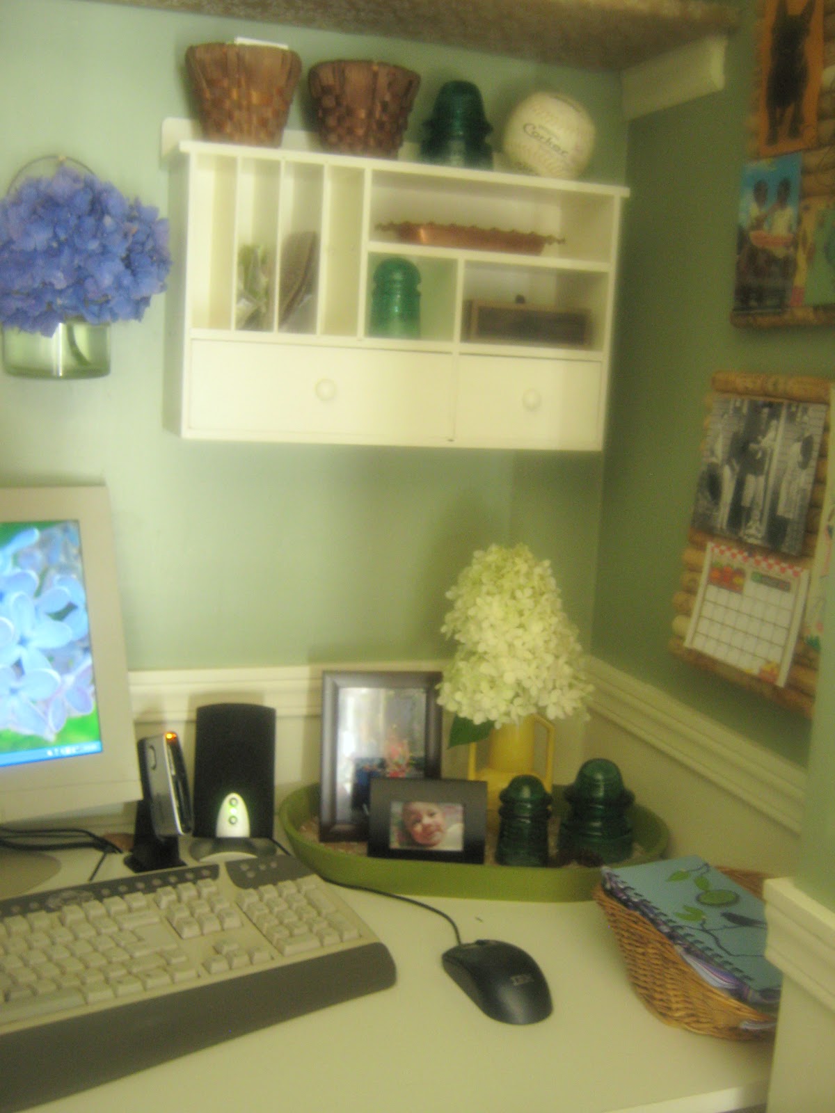 Rindy Mae: Computer Cubby Makeover