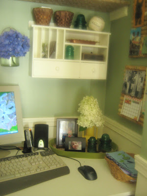 Rindy Mae: Computer Cubby Makeover