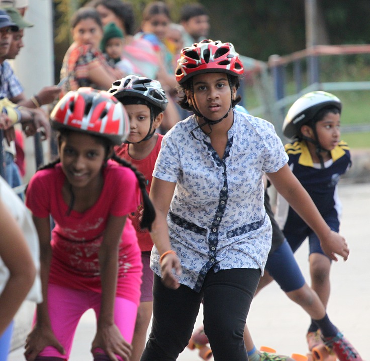 8 Easy Ways to Keep Your Kids Active