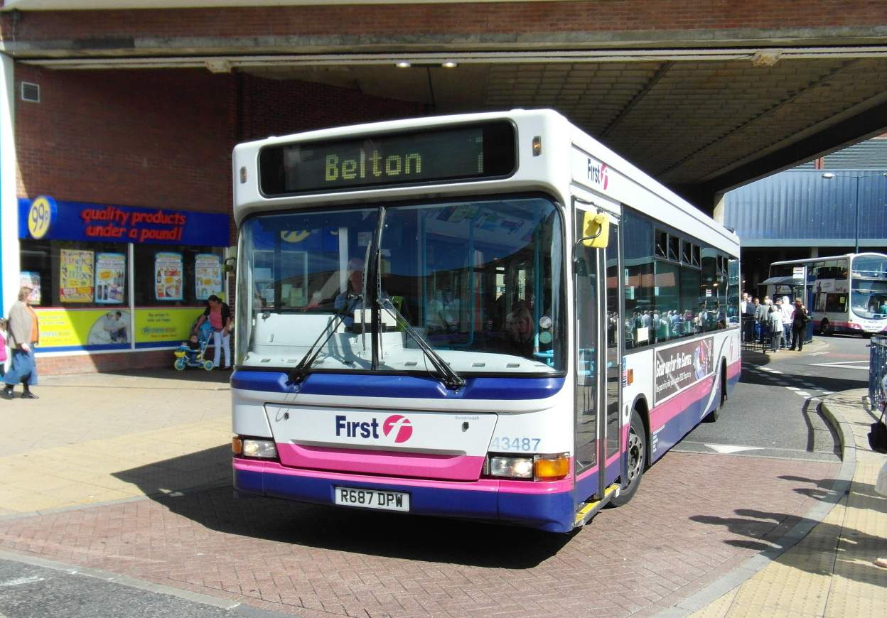 Southern England Bus Scene: Norfolk Bus Scene 3 - Great Yarmouth