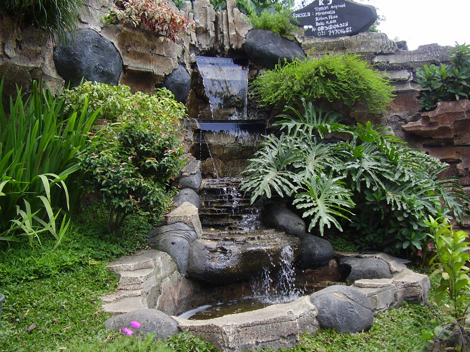 kolam relief.kolam minimalis batu alam.kolam ikan koi | DOEL AGRO TAMAN