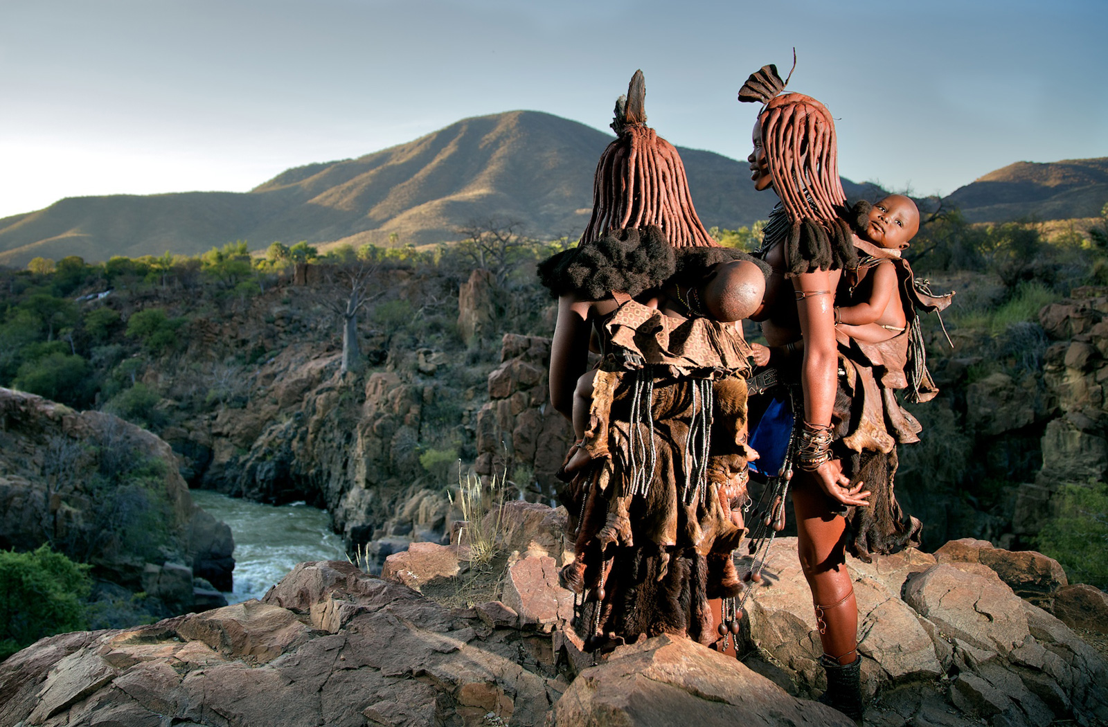 NAKARAJAN: THE HIMBA,LIVING IN NAMIBIA NORTH, NEAR ANKOLA