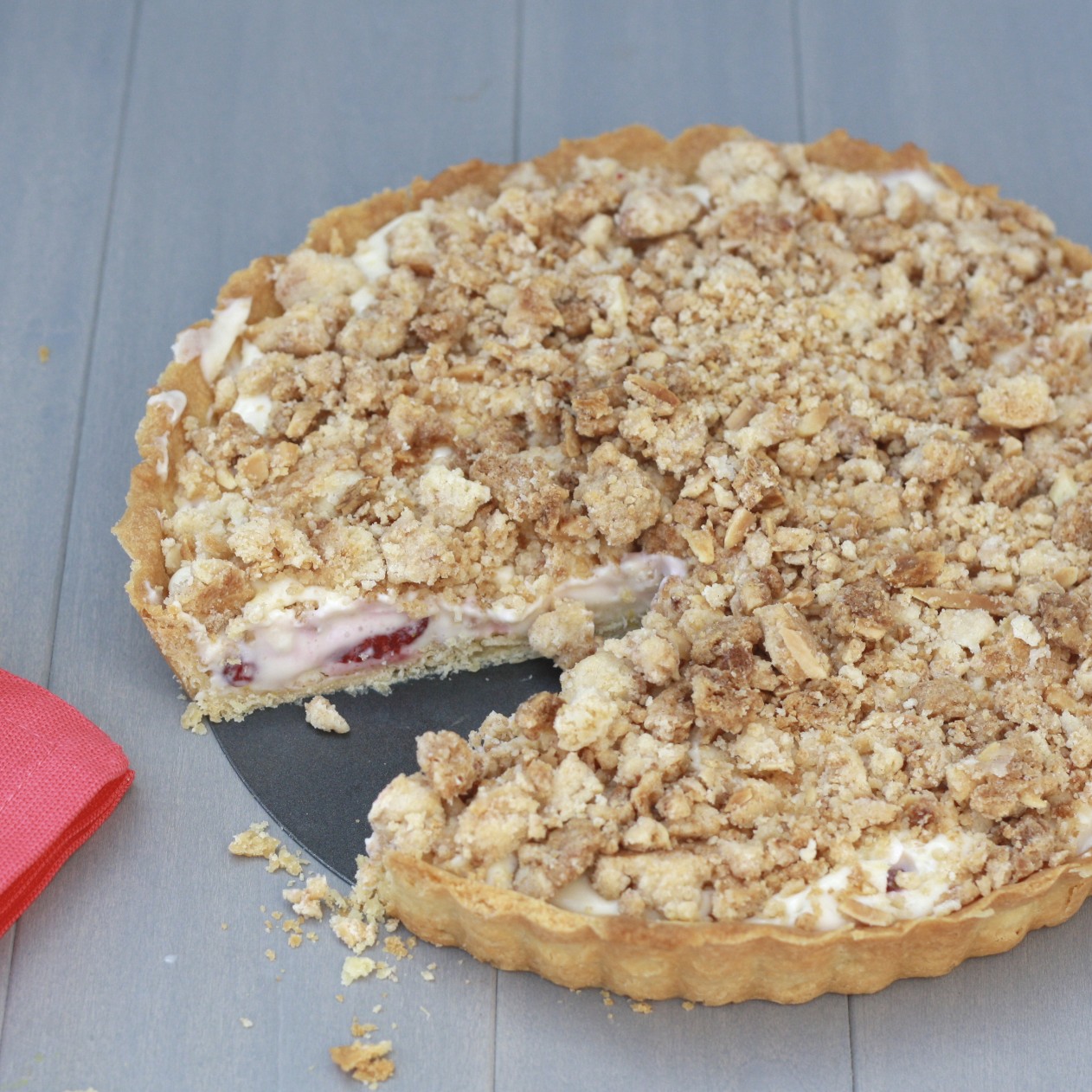 Strawberry Cream Cheese Crumble Tart