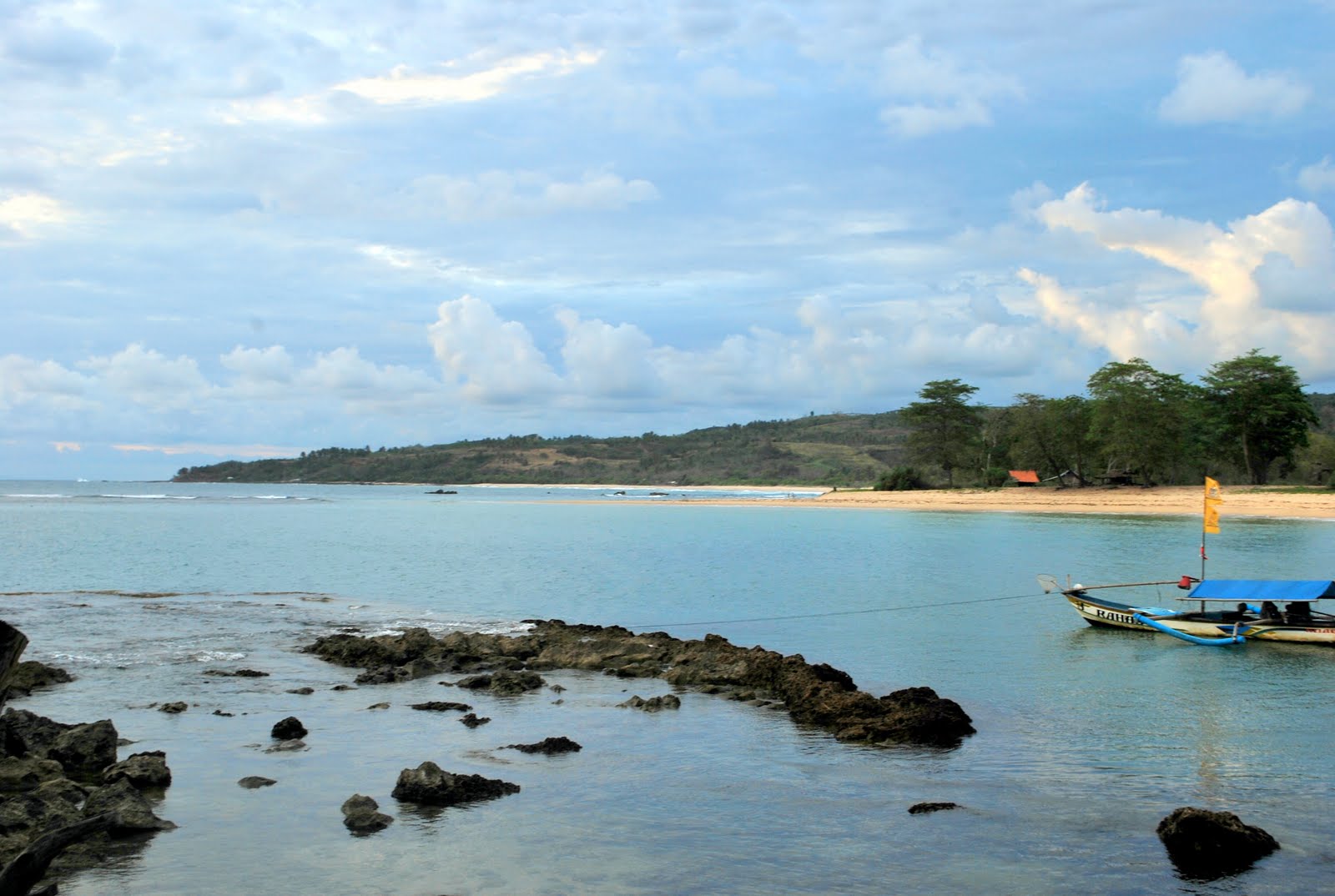 Visit Indonesia: Cimaja challenging the surfers