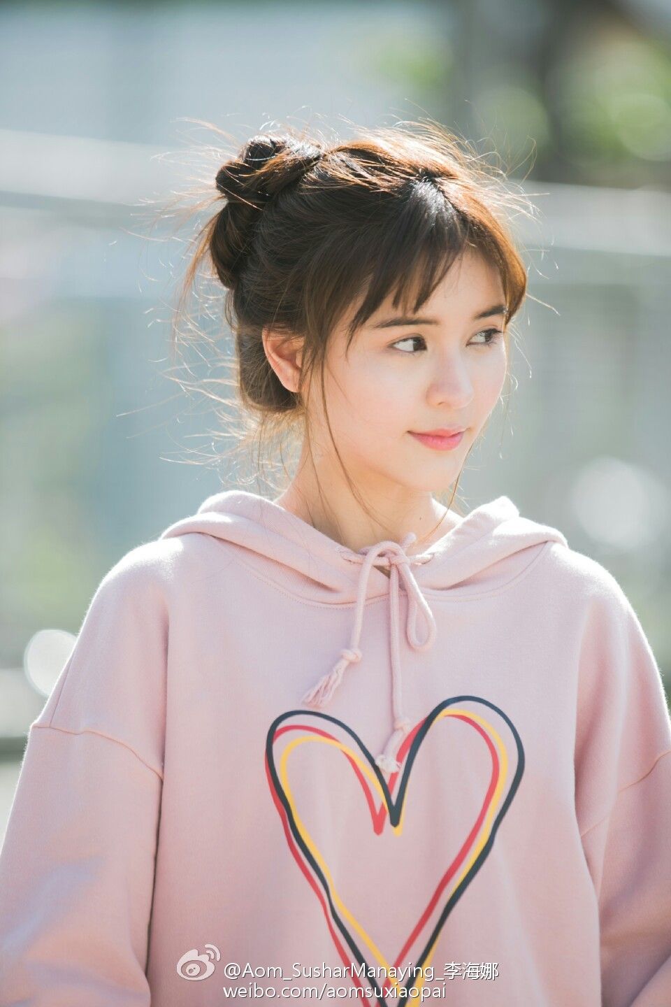 √ Biodata dan Profil Aom Sushar Manaying - Halo Sehat