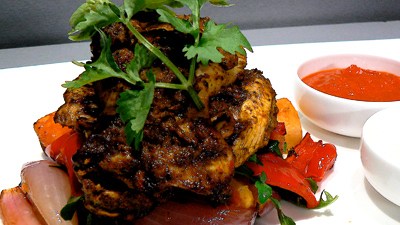 Middle Eastern Chicken Thighs With Roasted Vegetables, Harissa & Minted ...