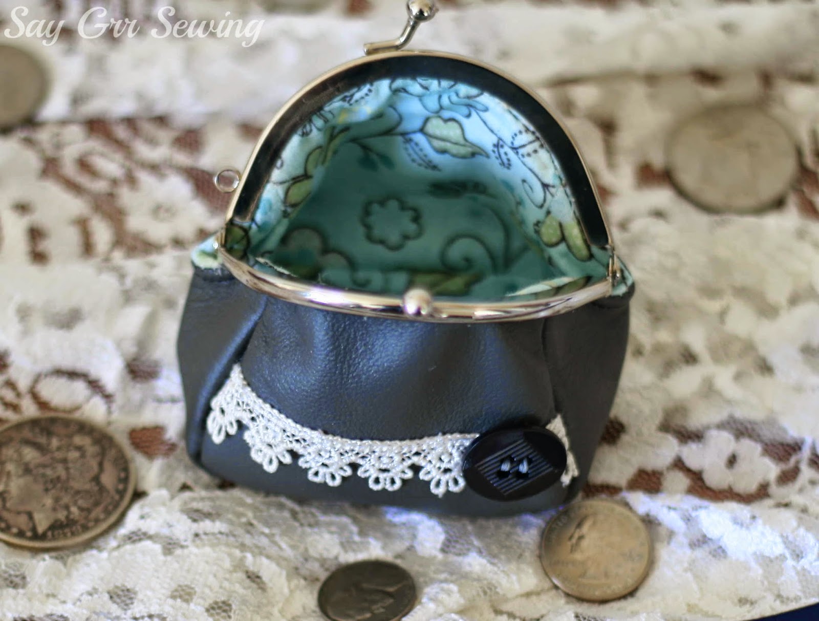 Say Grr Sewing: Leather And Lace Coin Purse