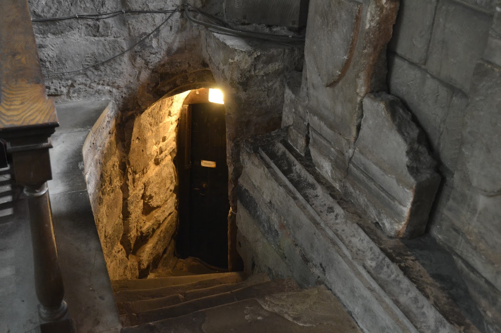 The Ragged Society of Antiquarian Ramblers: St Wystan's Church Crypt ...