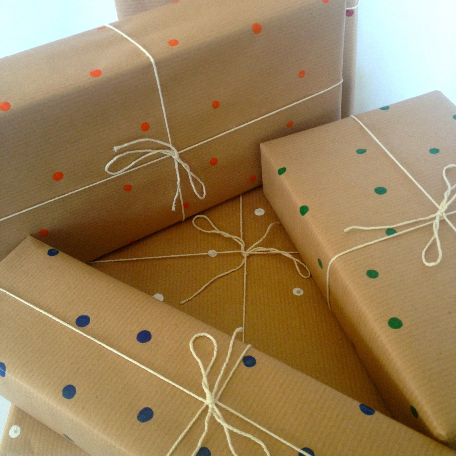 Papier-cadeau fait maison / Self-made gift paper