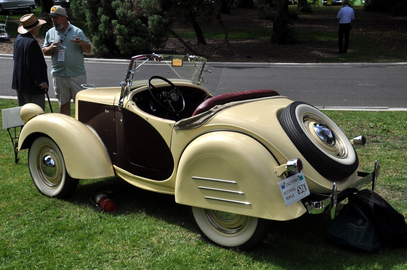 Just A Car Guy: there were a great number of Bantams at the San Marino ...