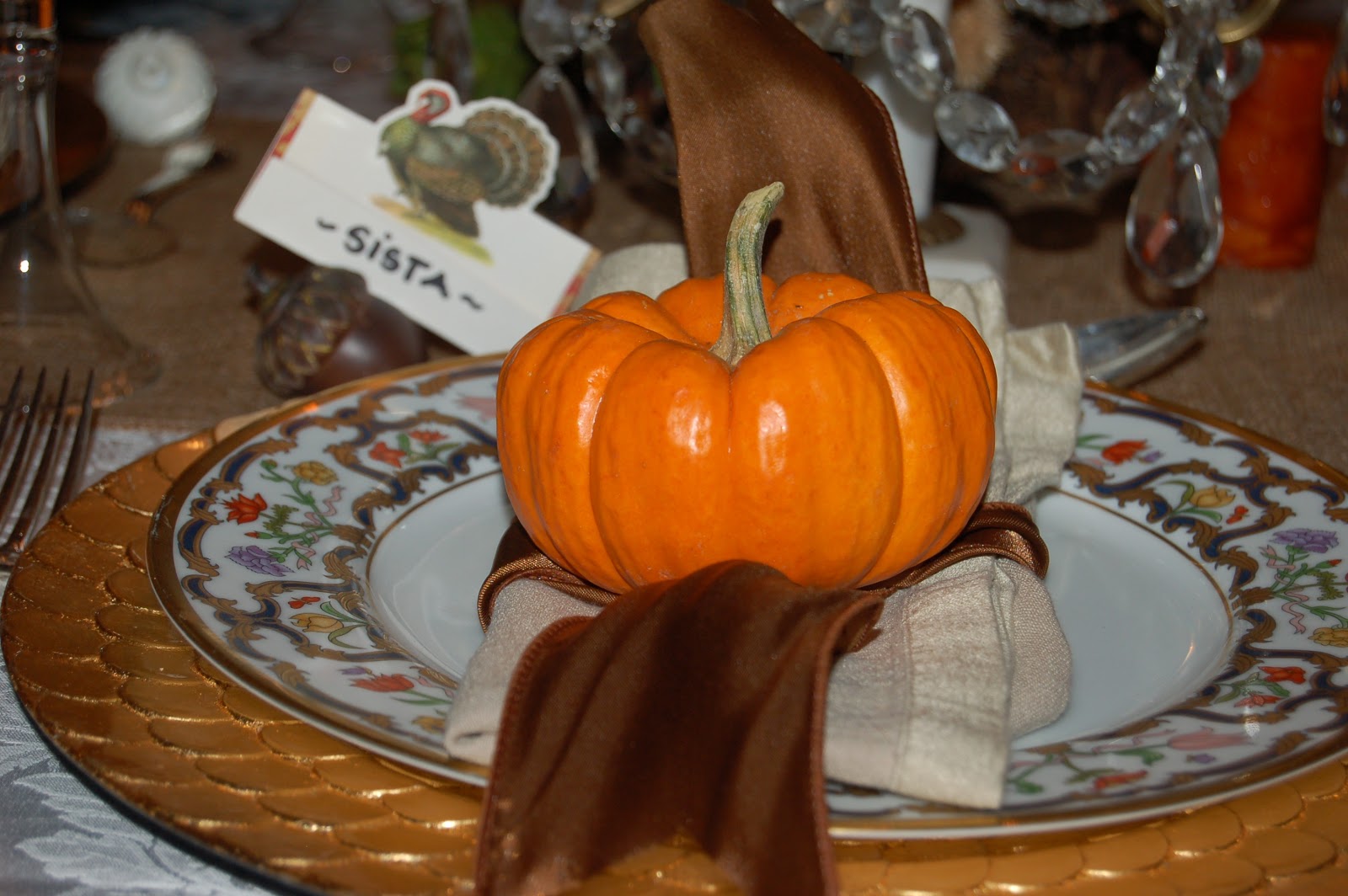 Sista's Thanksgiving Table - Preppy Empty Nester F