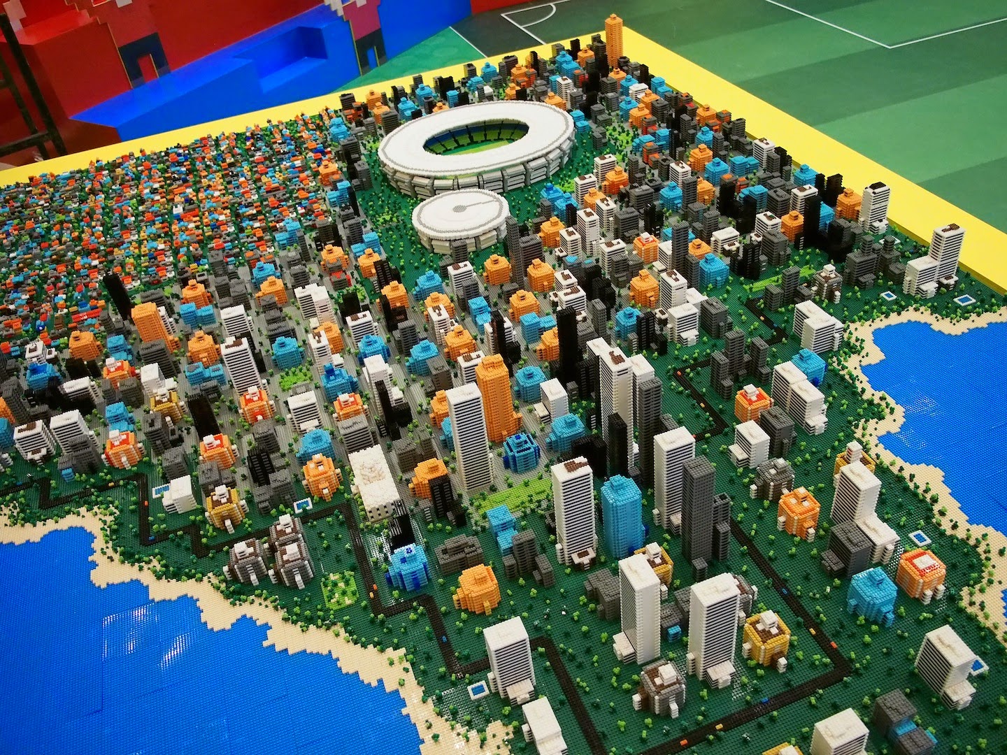 Christopher Tan: nanoblock Rio City