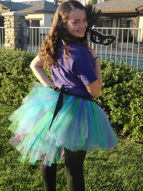 So I Saw This Tutorial ...: SUYL - Halloween Costumes!