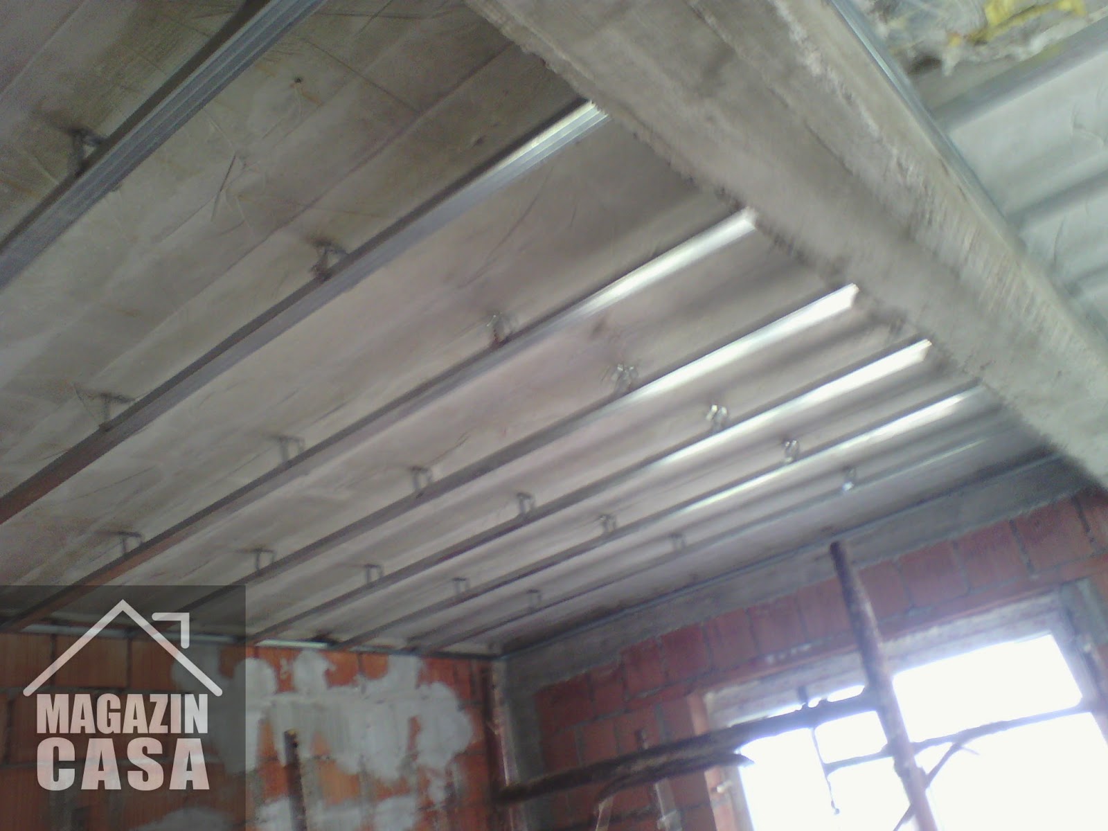 Arhiconstruct: Tavan rigips pe structura metalica