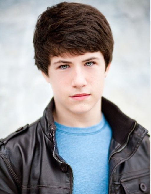 Mira y Opina: DYLAN MINNETTE