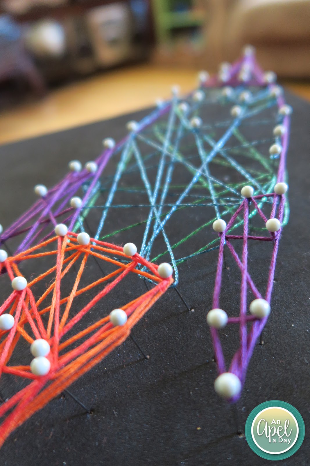 An Apel a Day: Craft-tastic the String Art II Kit Review