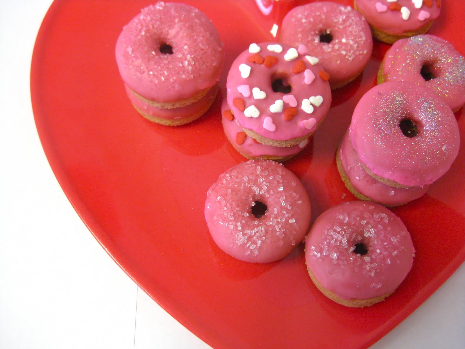 Pixie Crust: Strawberry Mini-Baked Donuts
