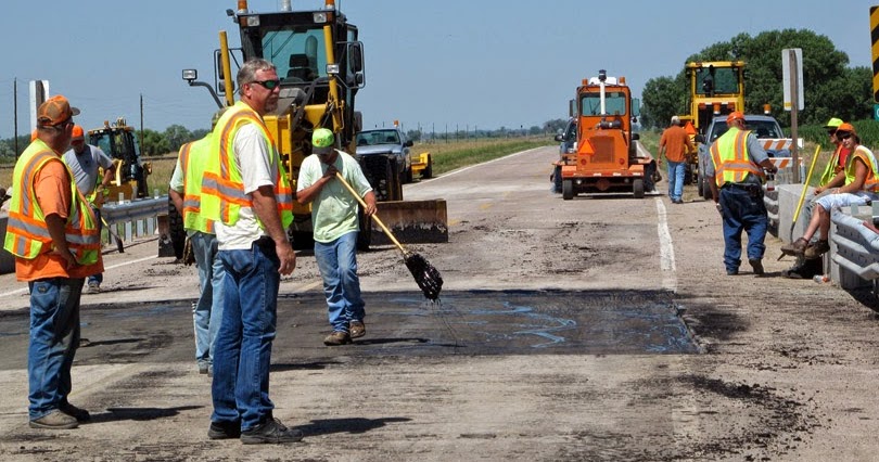 French Vocabulary Illustrated: cantonnier