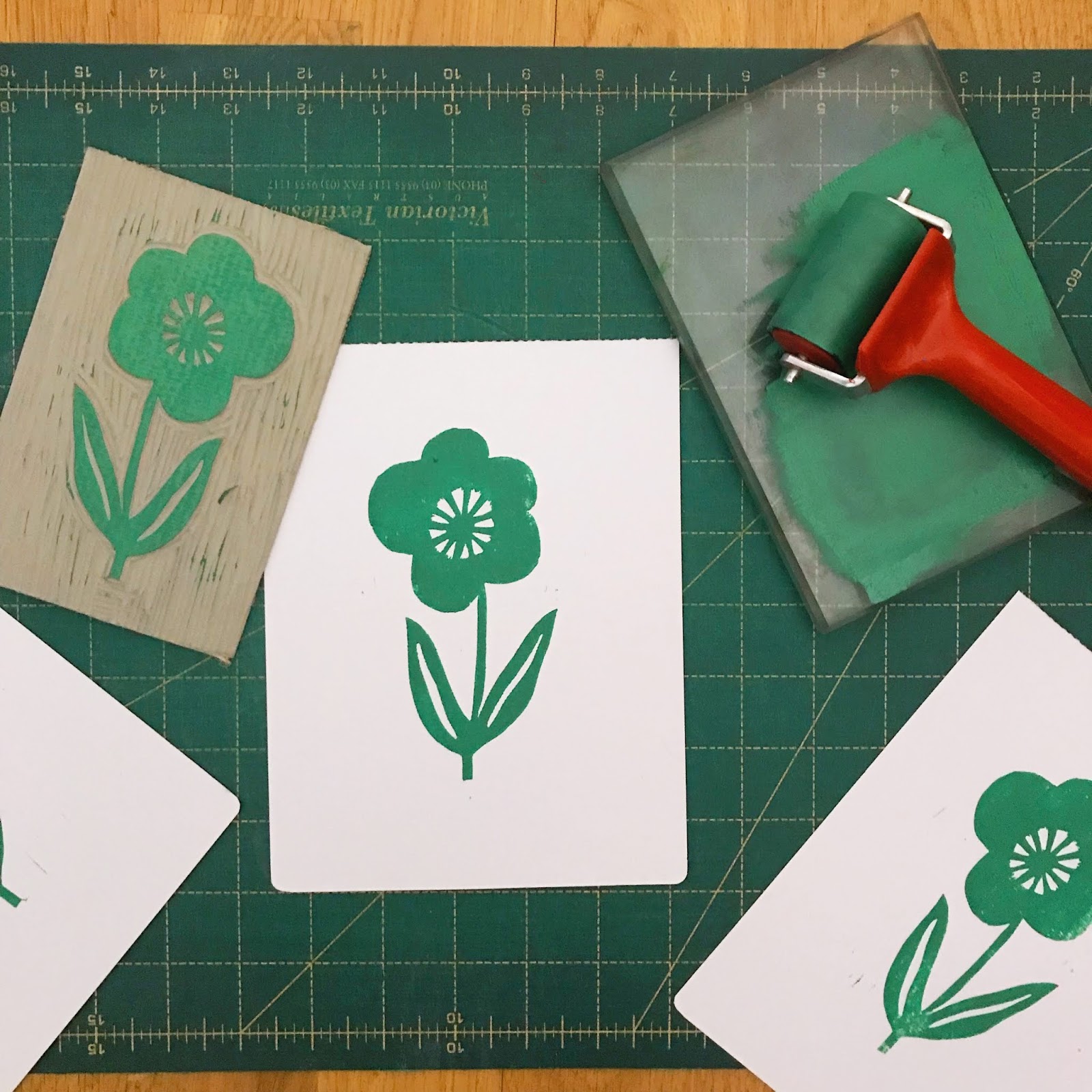 Kate Henderson Quilts: Lino Cut Flowers