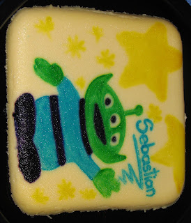 Utopia Party Decor: Jello