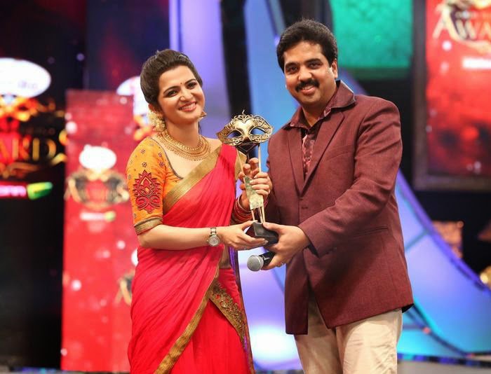 Divyadarshini at Vijay Tele Awards | Veethi