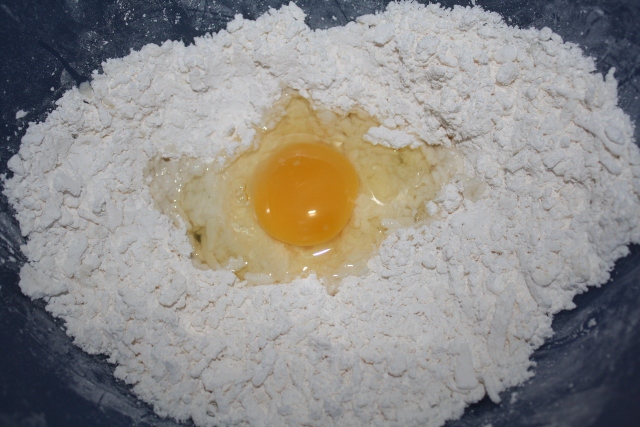 chipa by the dozen: Cuñapé frito / Fried cuñapé