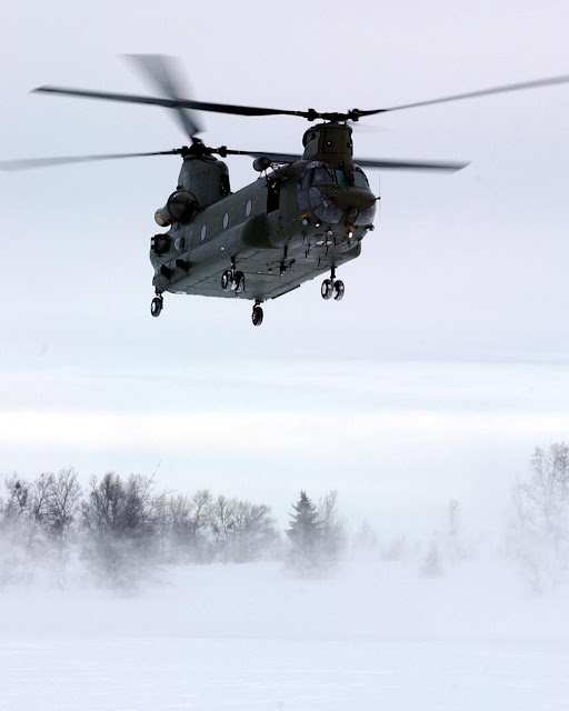 SNAFU!: Royal Air Force Chinook in the snow...