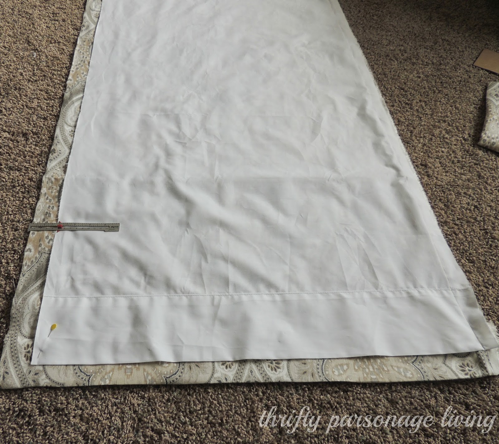 Thrifty Parsonage Living: HOW TO MAKE LINED CURTAINS {DIY}