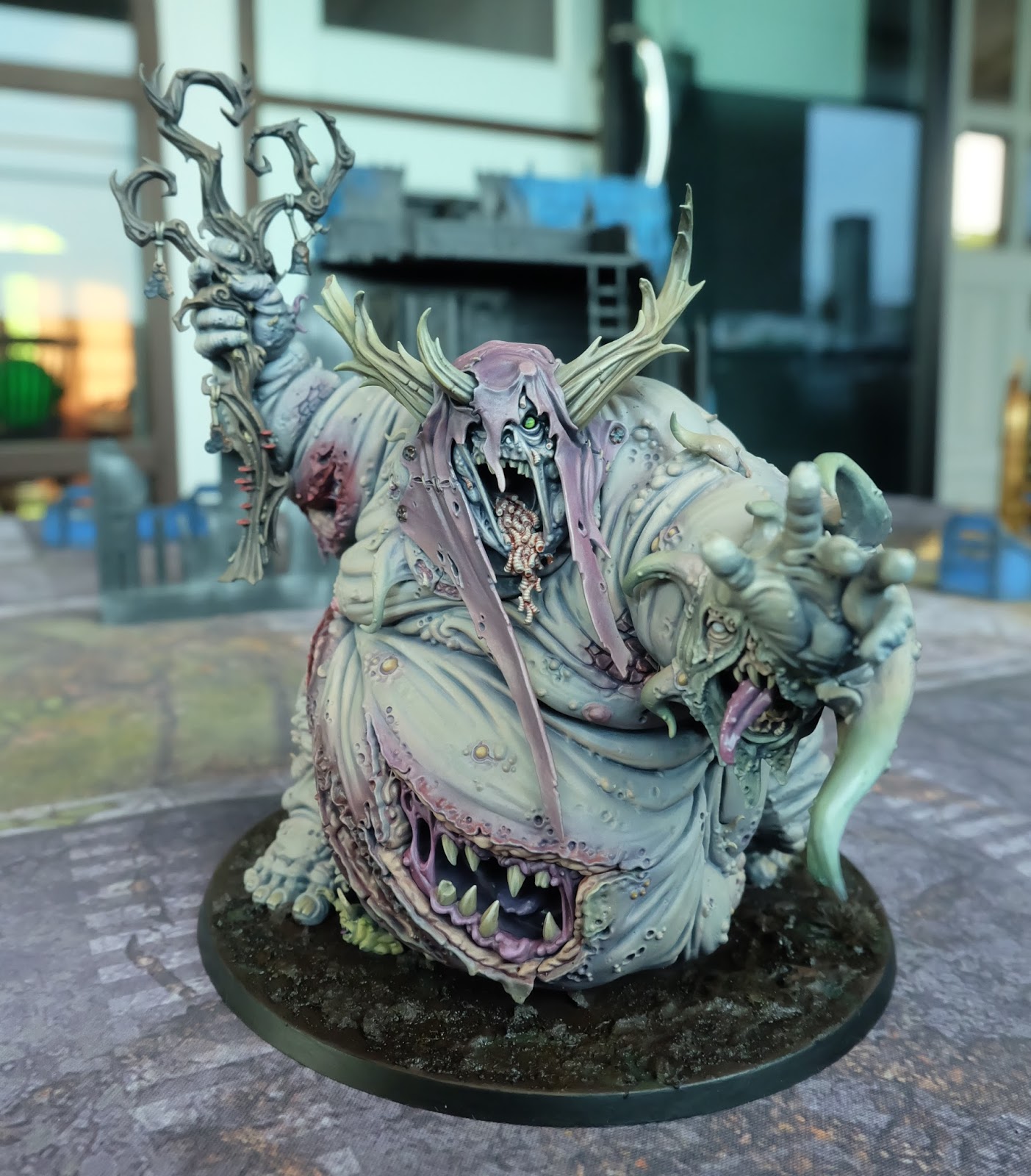 Whats On Your Table: Rotigus - Faeit 212