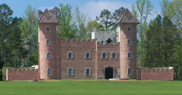 Pierce Castle