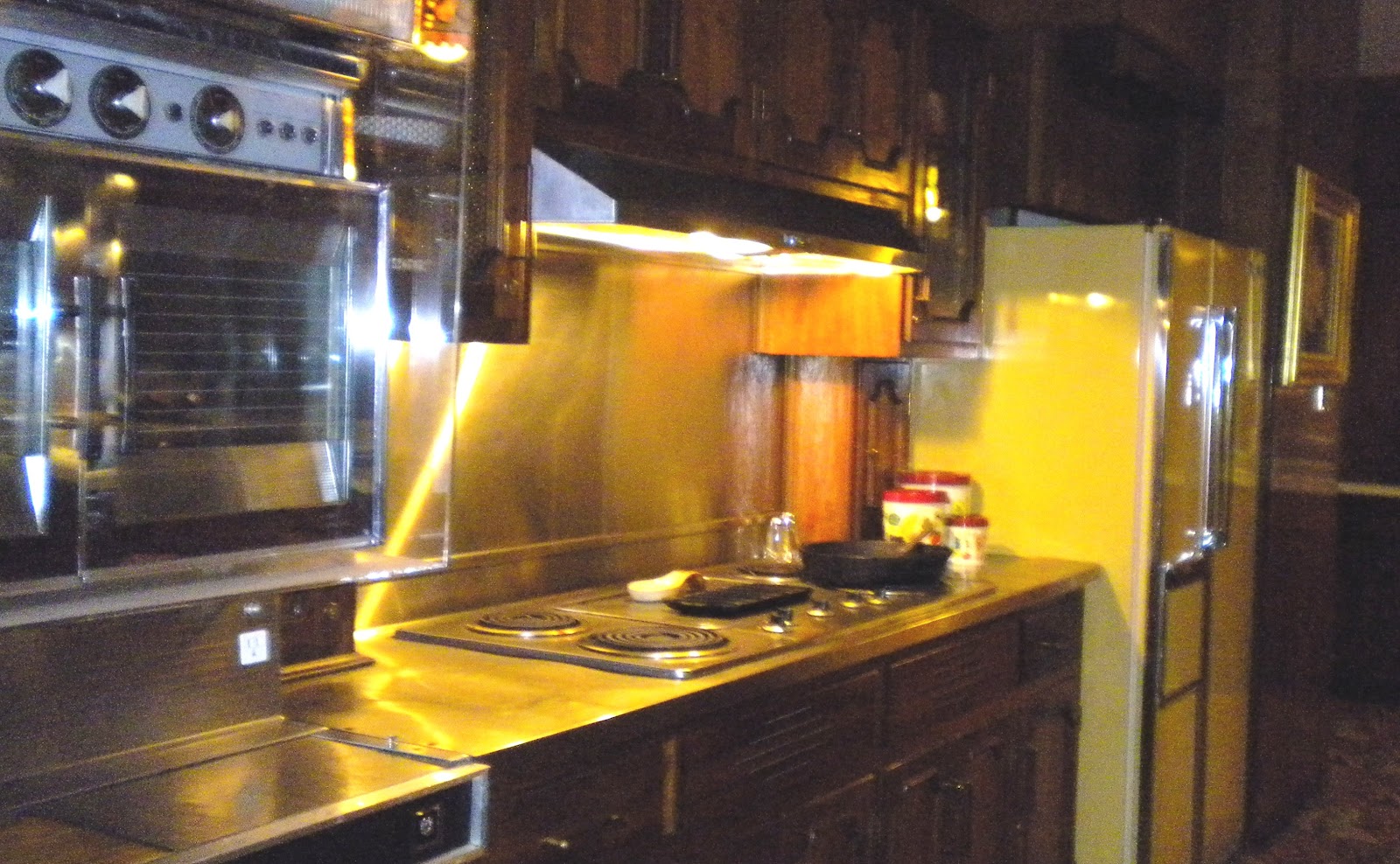 48+ Country Kitchen On Elvis Presley, Important Concept!