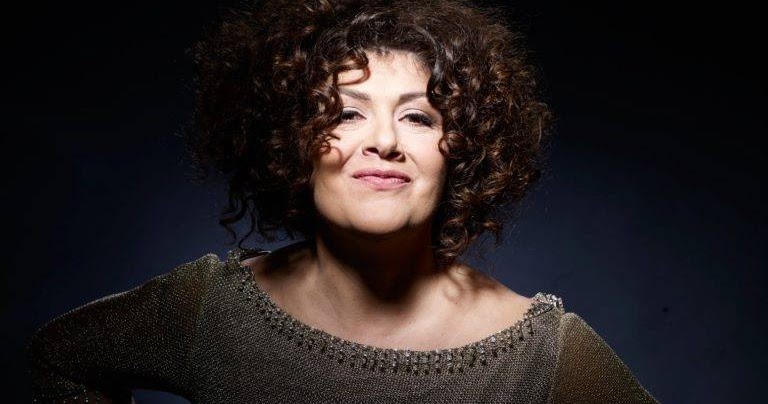 Divna: Дивна Љубојевић у 2016. има најпродаванији албум у Србији...